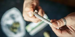 Sevrage Cannabique : Symptômes, Durée et Conseils pour Réussir ...